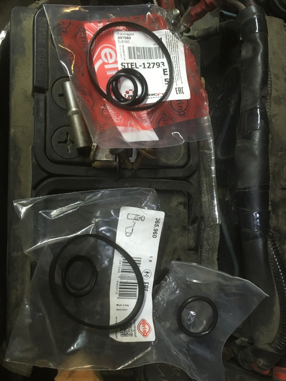 Течь антифриза и замена уплотнителей теплообменника k9k — Dacia Logan ...