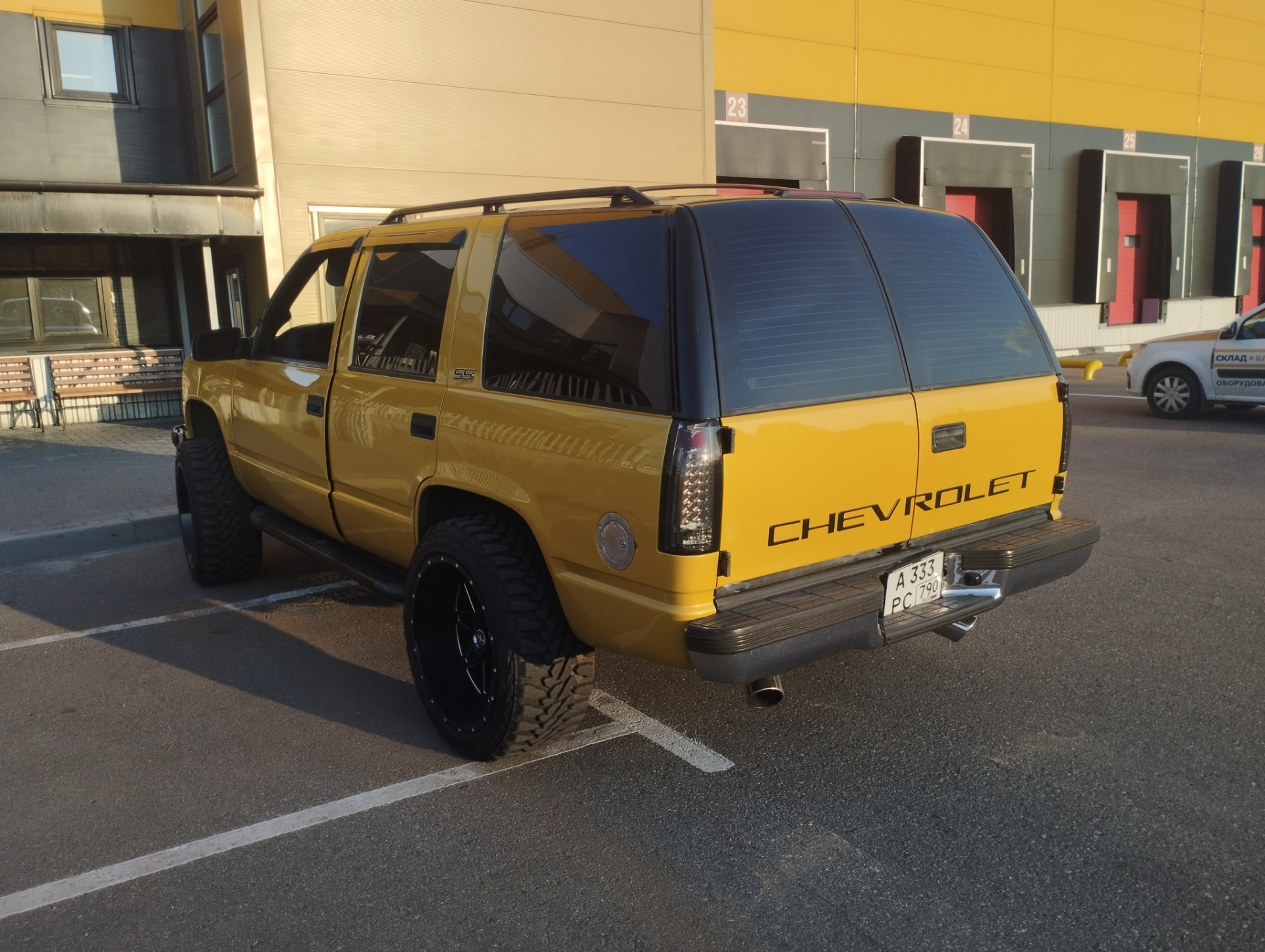 Немного фото — Chevrolet Tahoe (GMT400), 5,7 л, 1997 года | тюнинг | DRIVE2