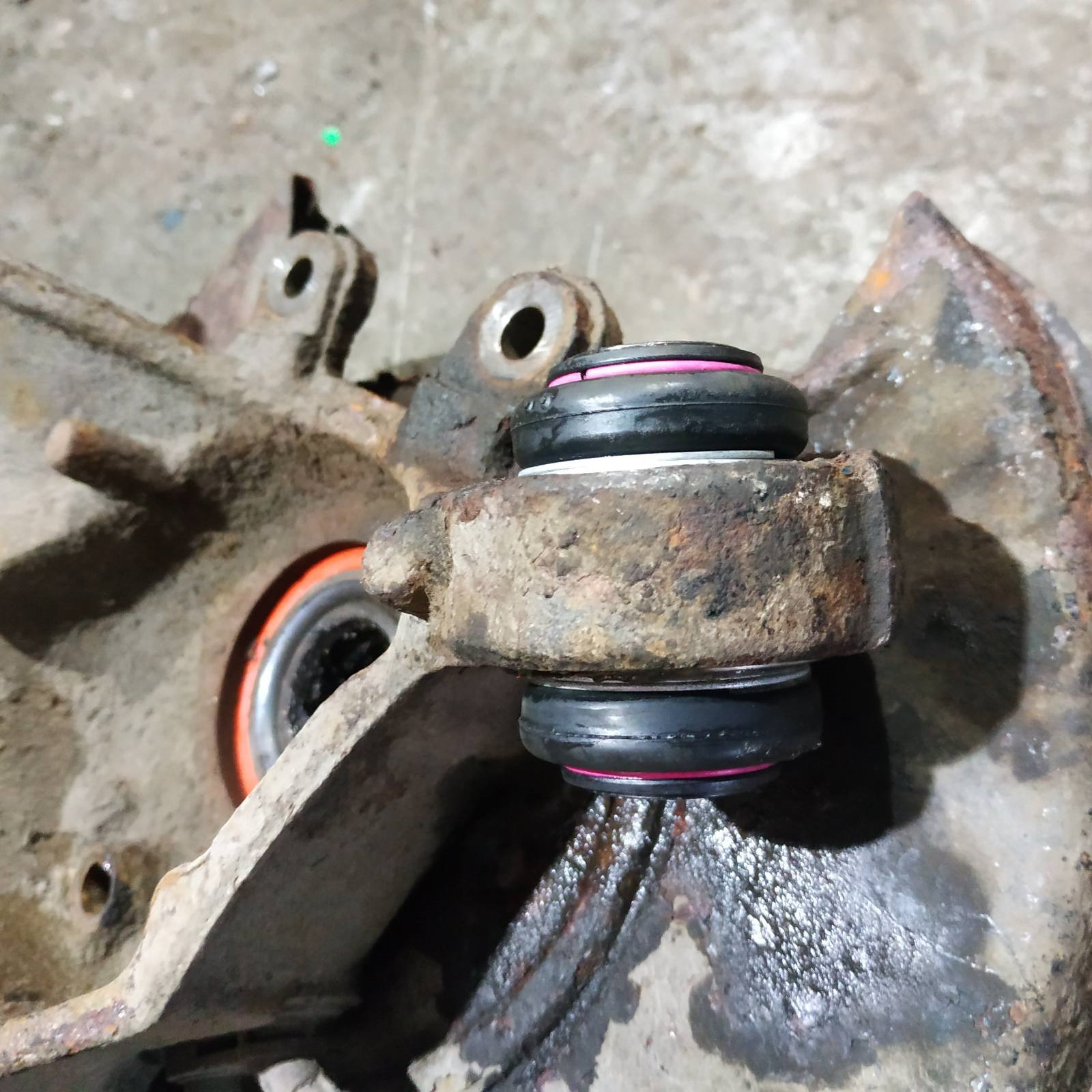 замена сайлентблоков в заднем продольном и новые проблемы. — BMW 3 ...