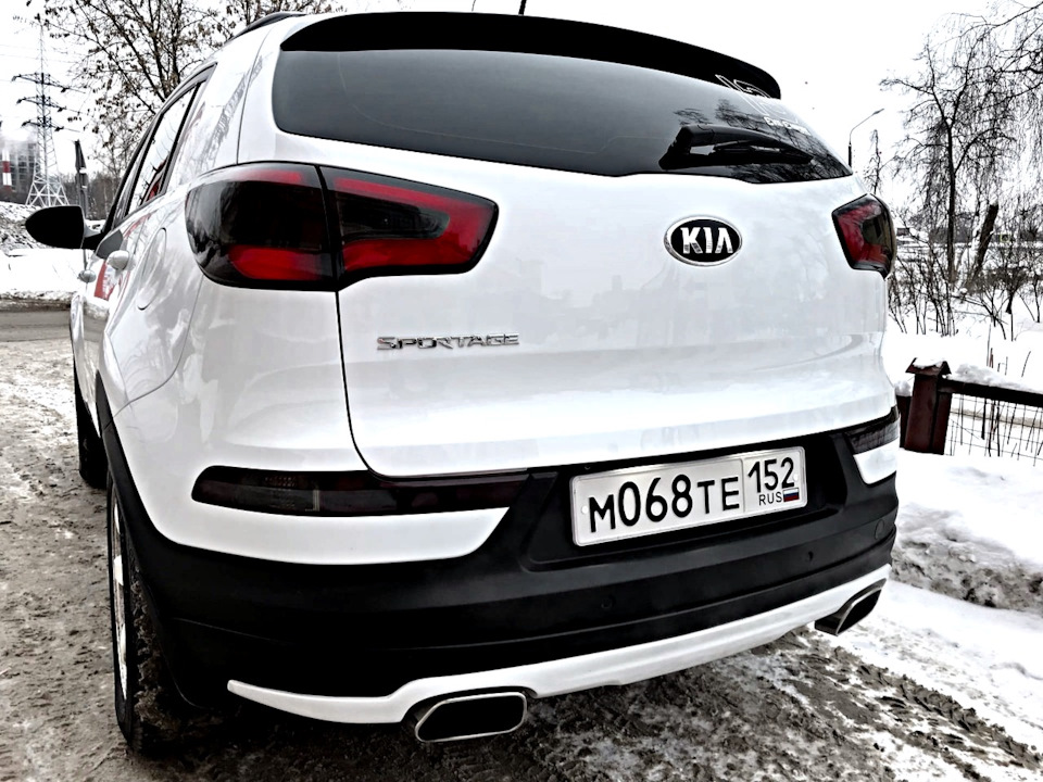 Установка Новогодних подарков — KIA Sportage (3G), 2 л, 2013 года | аксессуары | DRIVE2