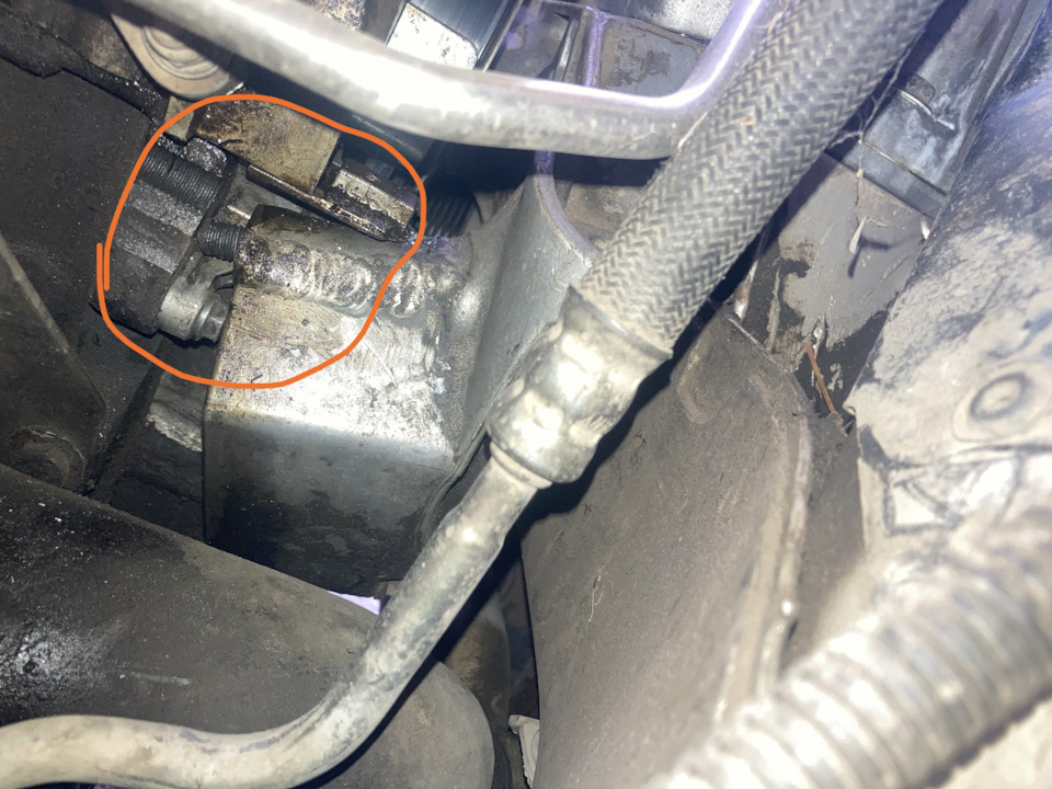 Оторвало ухо крепления подушки двигателя Октавиа 1,8т — Skoda Octavia ...