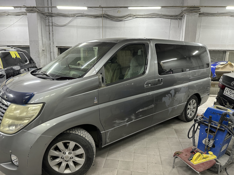 Окраска двери с устранением древней царапины — Nissan Elgrand (E51), 3,5 л, 2005 года | кузовной ...