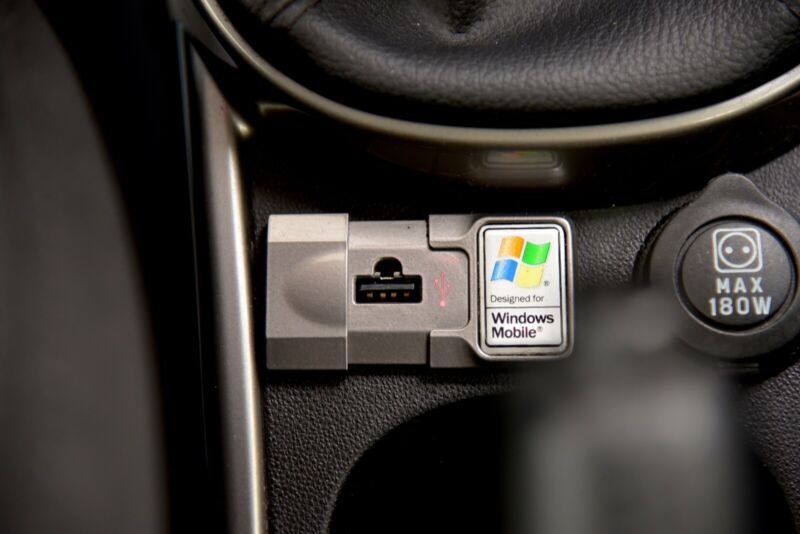 Ищу оригинальный USB-порт. — Alfa Romeo MiTo, 1,4 л, 2008 года ...