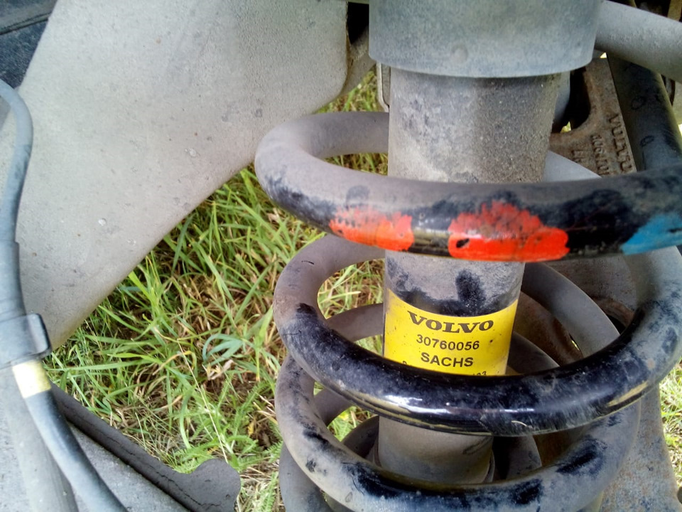 30760056 Амортизатор Volvo | Запчасти на DRIVE2