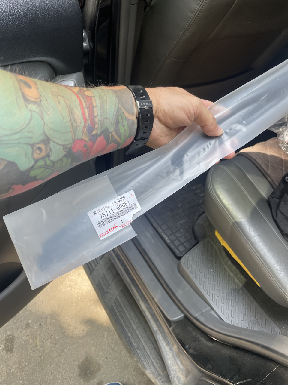 7571160061 Молдинг передней двери TOYOTA LEXUS | Запчасти на DRIVE2