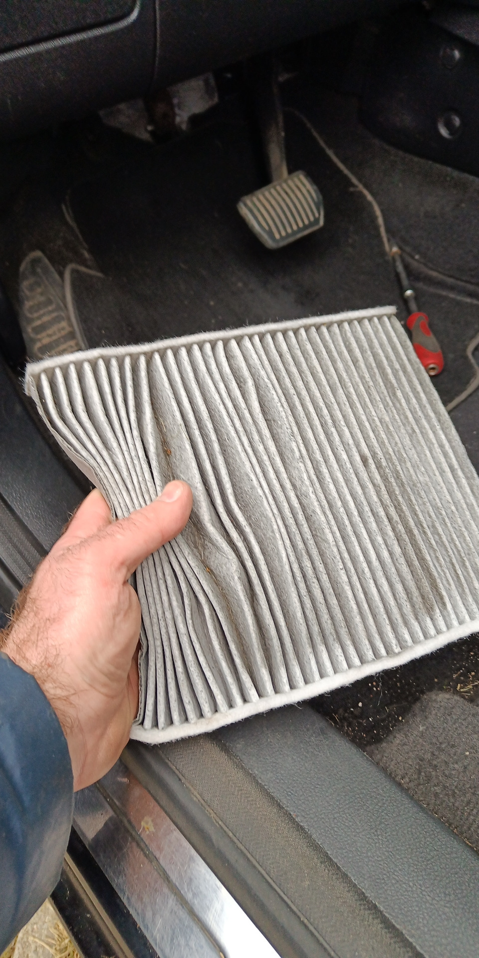 ТО "салонный фильтр" — Ford Galaxy (Mk III), 2 л, 2008 года | плановое ...