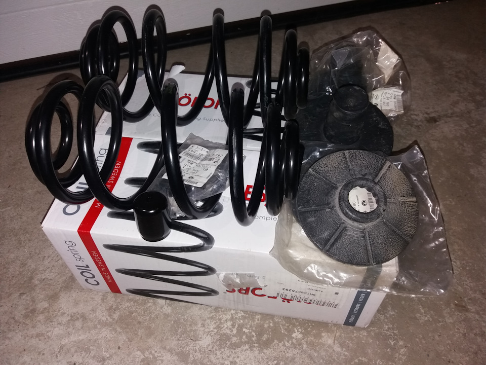 Замена пружин задней подвески — Opel Zafira B, 1,7 л, 2008 года ...