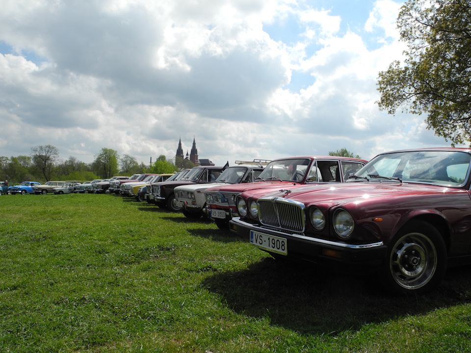 Mazda Demio (2G) 1.5 бензиновый 2003 | "Silver Pony" на DRIVE2