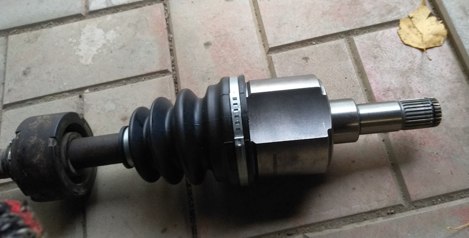 Замена правого трипода (внутреннего ШРУСа) и сальника привода — Dodge ...