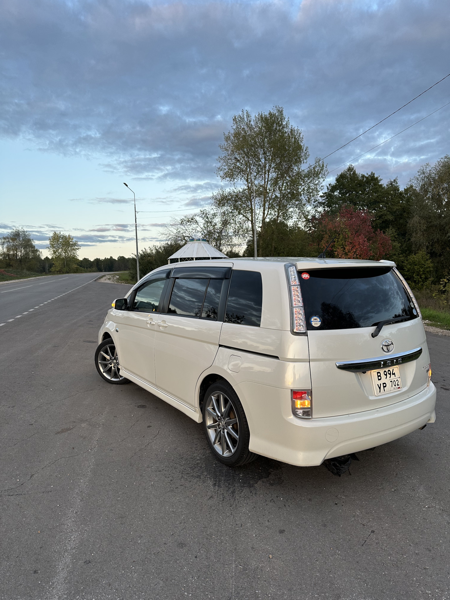 Вопрос ! — Toyota Isis, 1,8 л, 2012 года | другое | DRIVE2