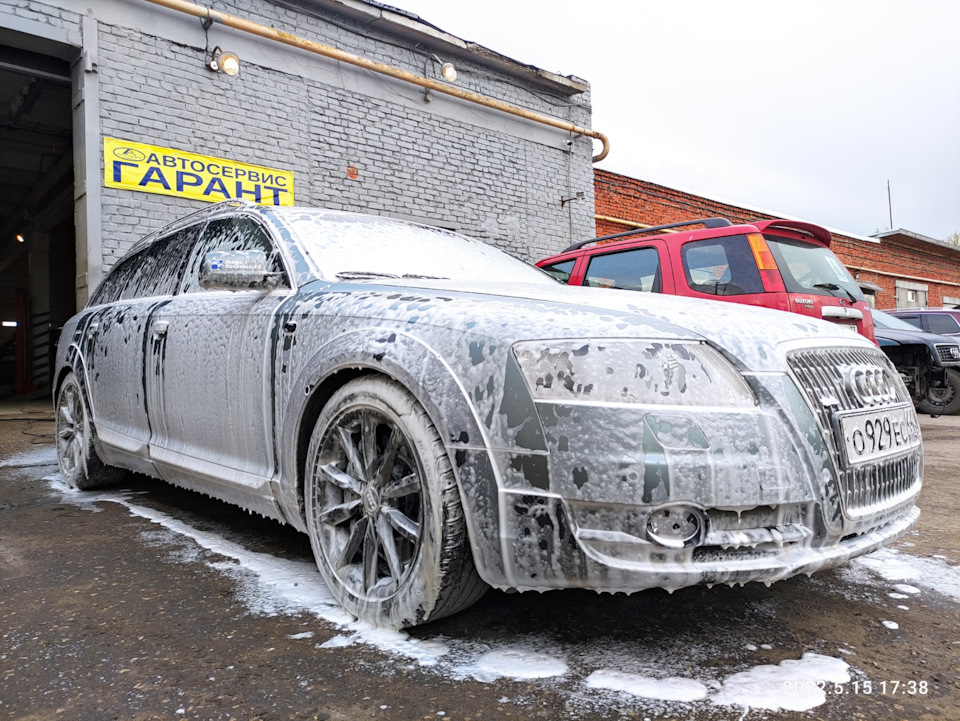 Крышка фары. Салонный и т.д. — Audi A6 Allroad quattro (C6), 2,7 л ...