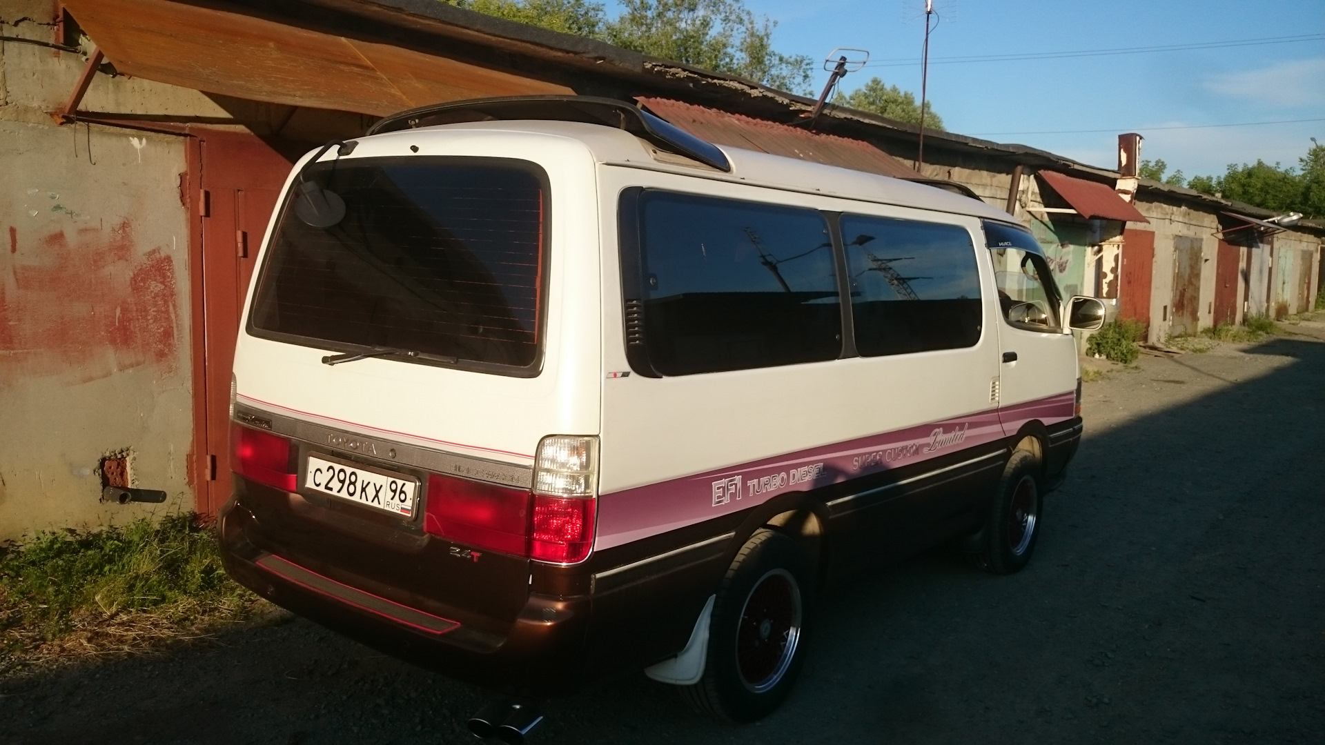Терпение вознаграждается. — Toyota HiAce (H100), 2,4 л, 1990 года ...