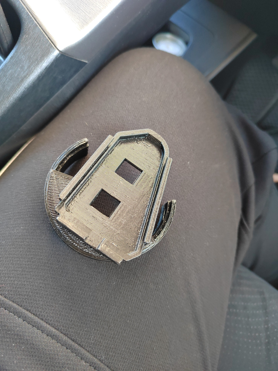 Держатель для Eikosha — Toyota Prius (30), 1,8 л, 2014 года ...