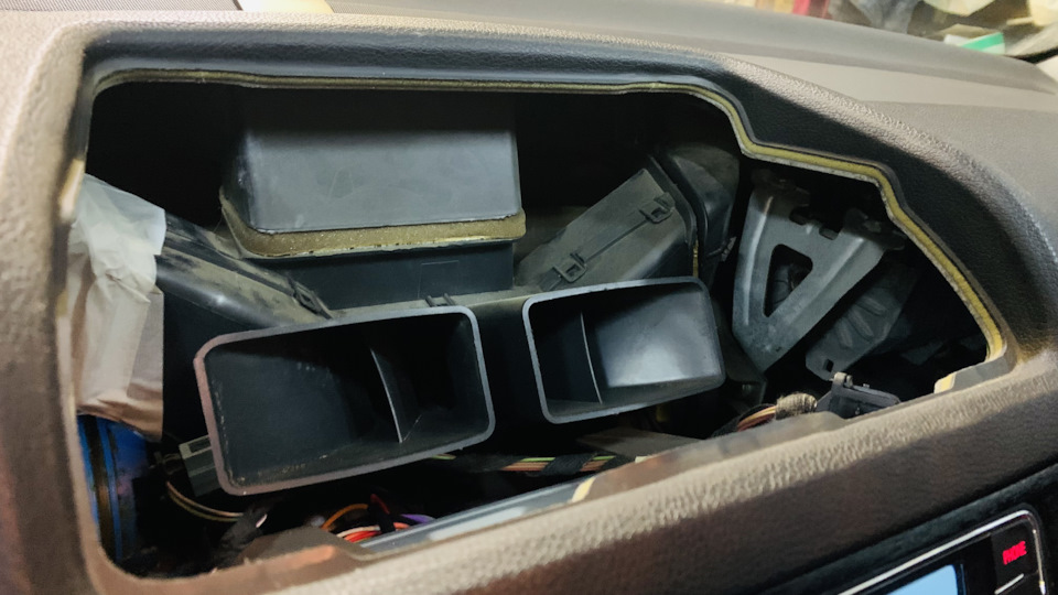 Ошибка B109D 71 — Skoda Octavia A5 Mk2, 1,4 л, 2010 года | другое | DRIVE2