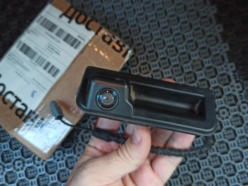 Разъёмы и штекера штатных камер VAG PQ — Volkswagen Polo Sedan, 1,6 л ...