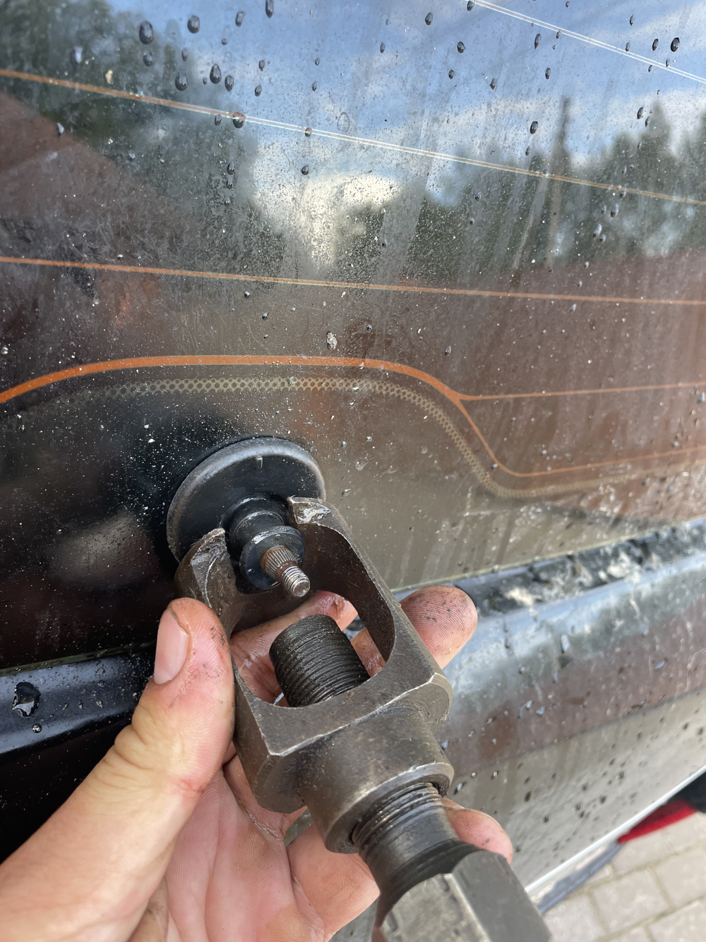 Задний поводок и дворник замена! — Toyota Land Cruiser 200, 4,4 л, 2014 ...