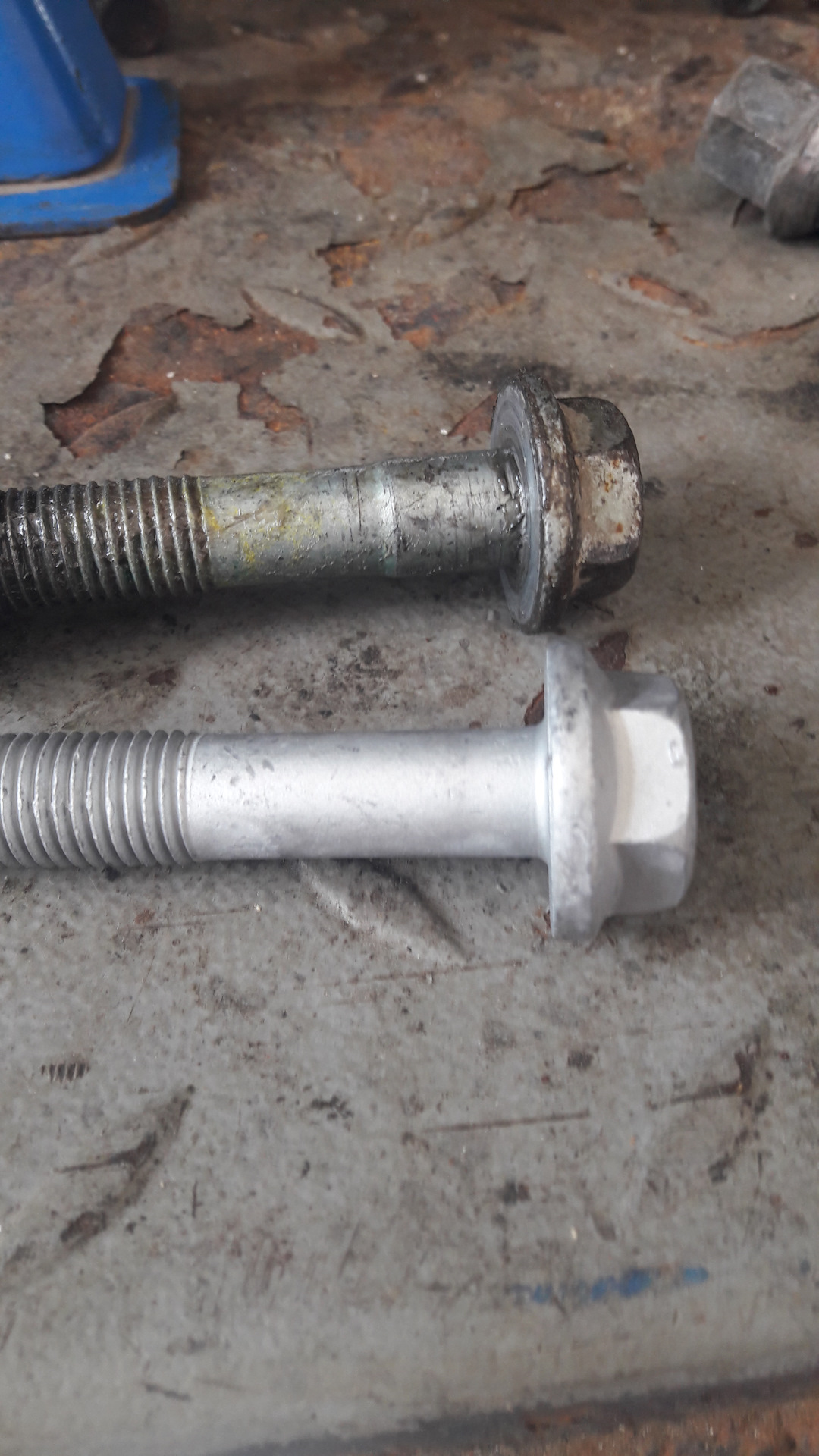 Замена сайлентблоков передних рычагов (Audi TT) — Skoda Octavia A4 Mk1 ...