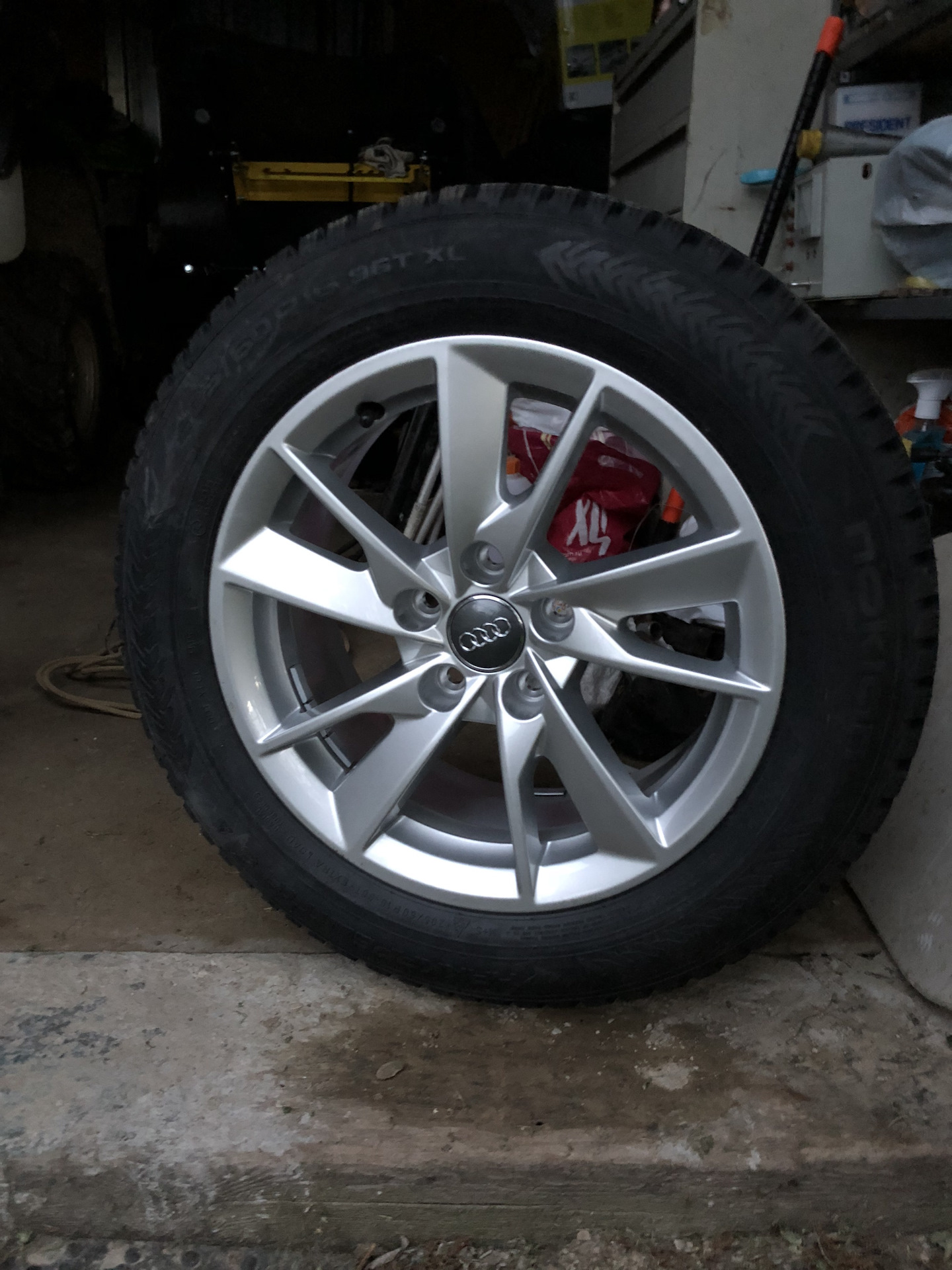 О том как я не те колеса купил:) — Audi A4 (B9), 2 л, 2018 года ...