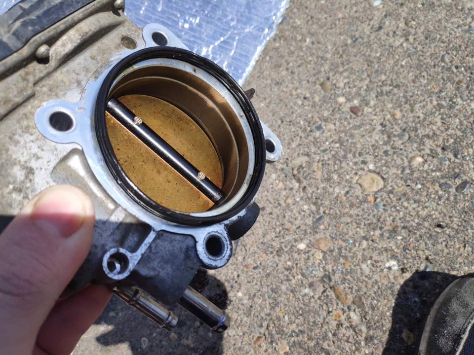 Замена свечей зажигания, чистка дроссельной заслонки, ДМРВ (MAF-сенсор ...