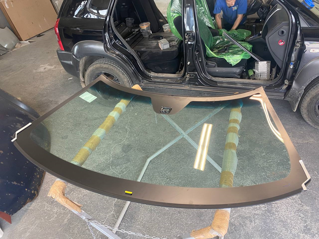 Замена лобового стекла — Volvo S60 (1G), 2,5 л, 2007 года | визит на ...