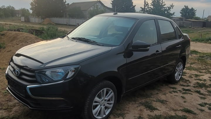 Lada Гранта (2G) FL 1.6 бензиновый 2023 | ЧЁРНАЯ ПАНТЕРА на DRIVE2