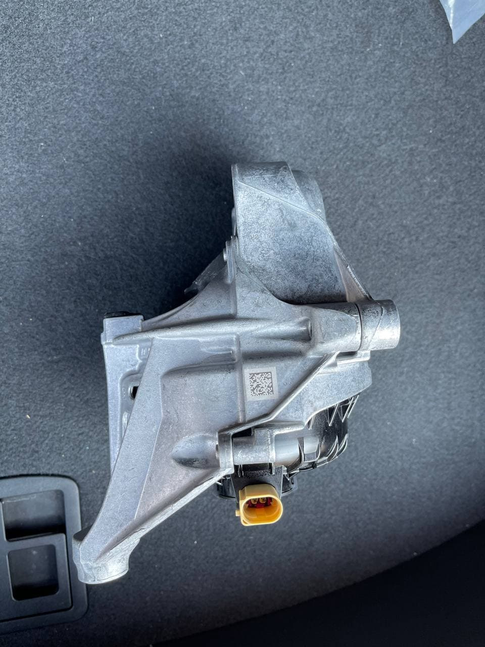 8. Замена опор двигателя — Audi A4 (B9), 2 л, 2016 года | запчасти | DRIVE2