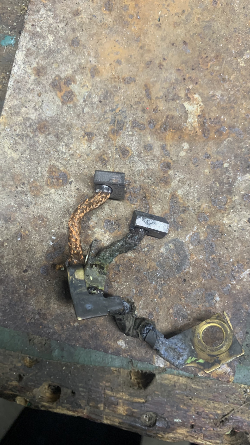 Замена щеток стартера — Opel Vectra B, 1,6 л, 1996 года | своими руками ...