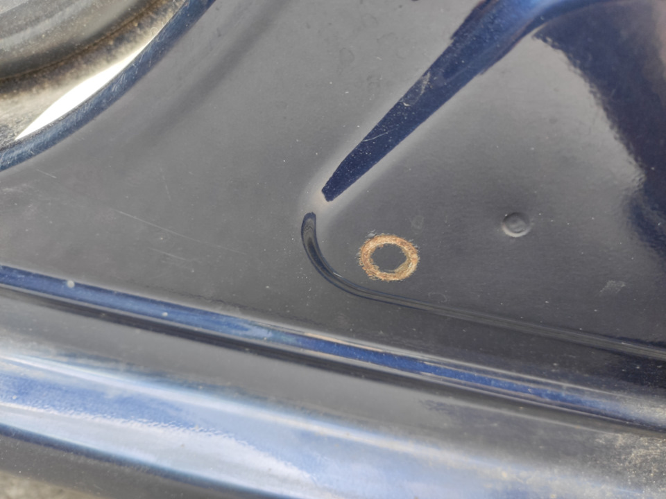 Замена резиновых демпферов дверей — Toyota Corolla (140/150), 1,6 л ...