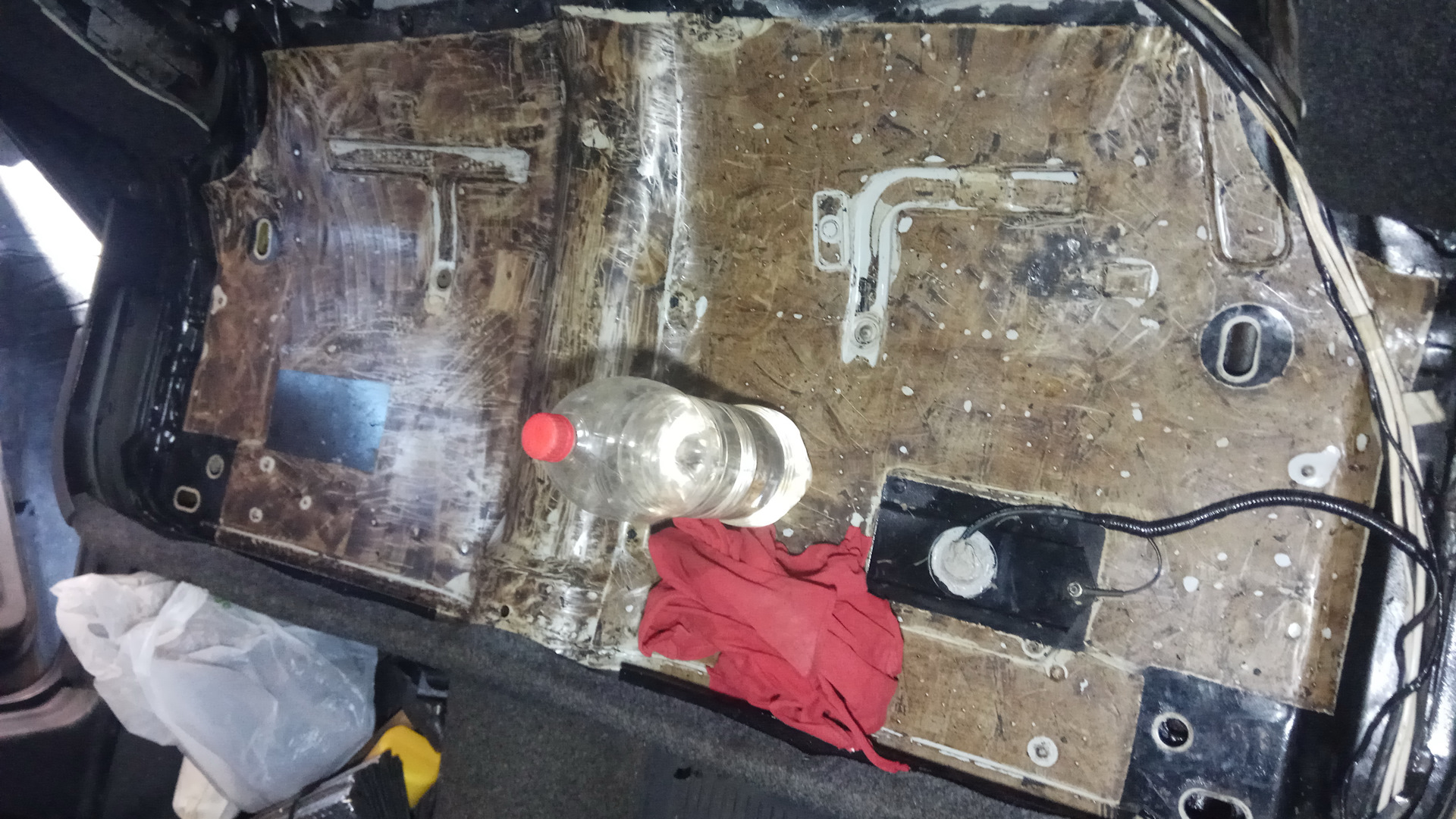 Новые амортизаторы Bilstein B6 (задние) — Volkswagen Multivan (T5), 2 л ...