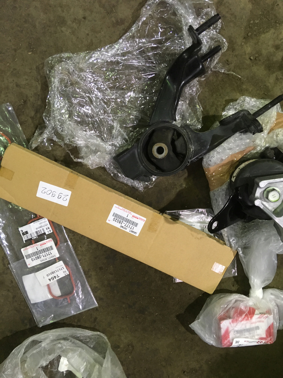 1717728020 Прокладка впускного коллектора TOYOTA LEXUS | Запчасти на DRIVE2