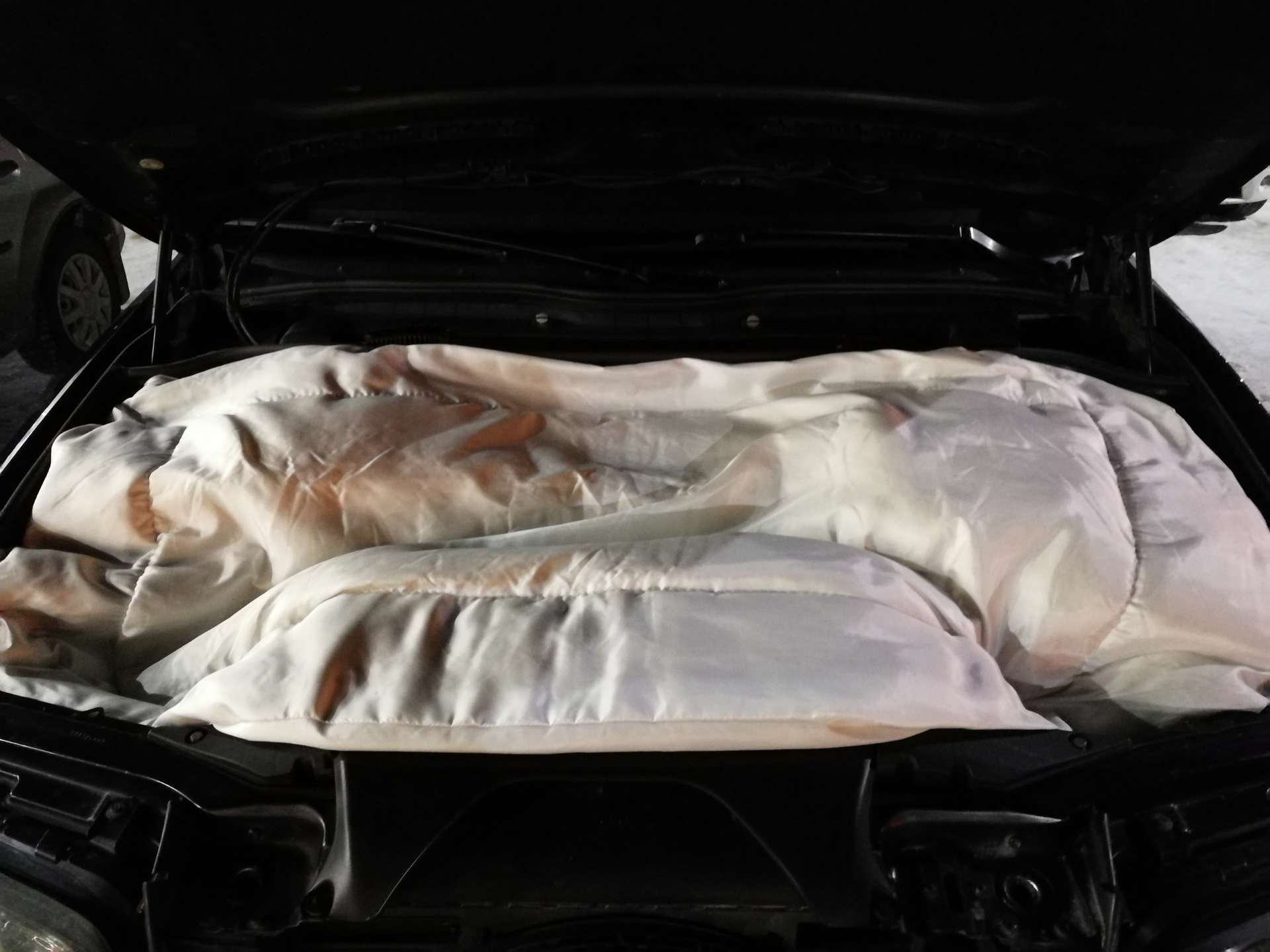 Одеяло на двигатель. — BMW X5 (E53), 3 л, 2005 года | аксессуары | DRIVE2