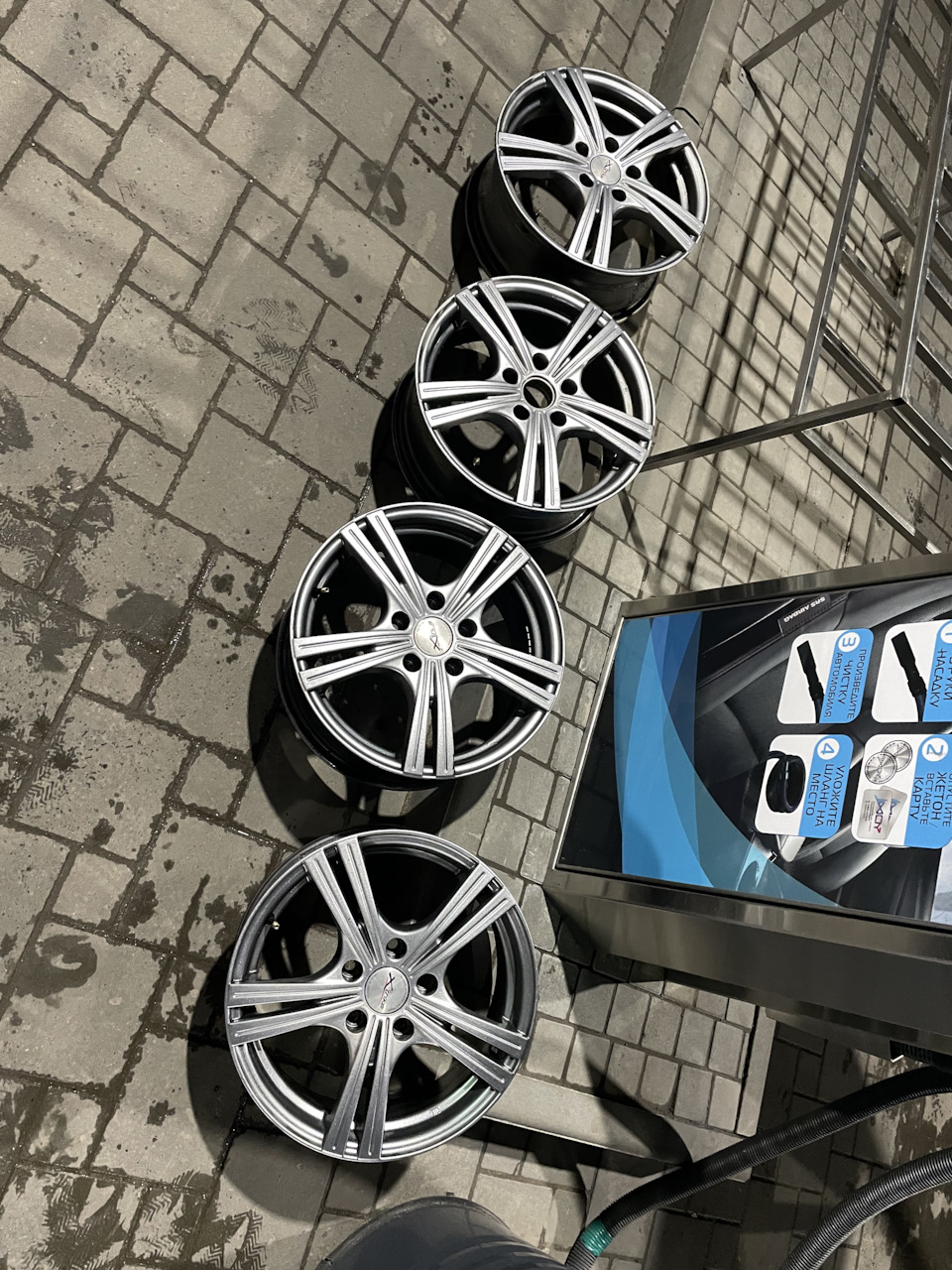 Продам литые диски xtrike ca x112 — Toyota Corolla (140/150), 1,4 л ...