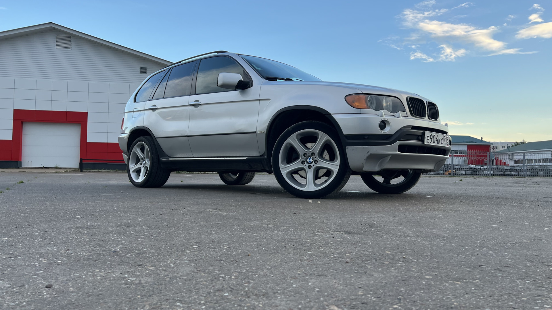 #8 R20 на Лето 87 стиль — BMW X5 (E53), 3 л, 2002 года | колёсные диски | DRIVE2