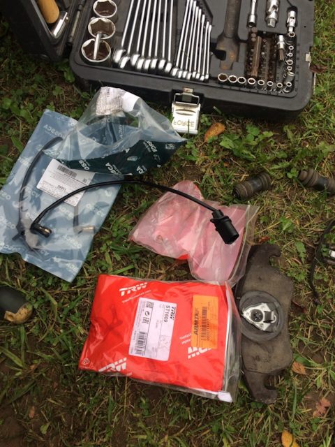 ST1609 Комплект направляющих гильз, тормозной суппорт для MERCEDES-BENZ ...