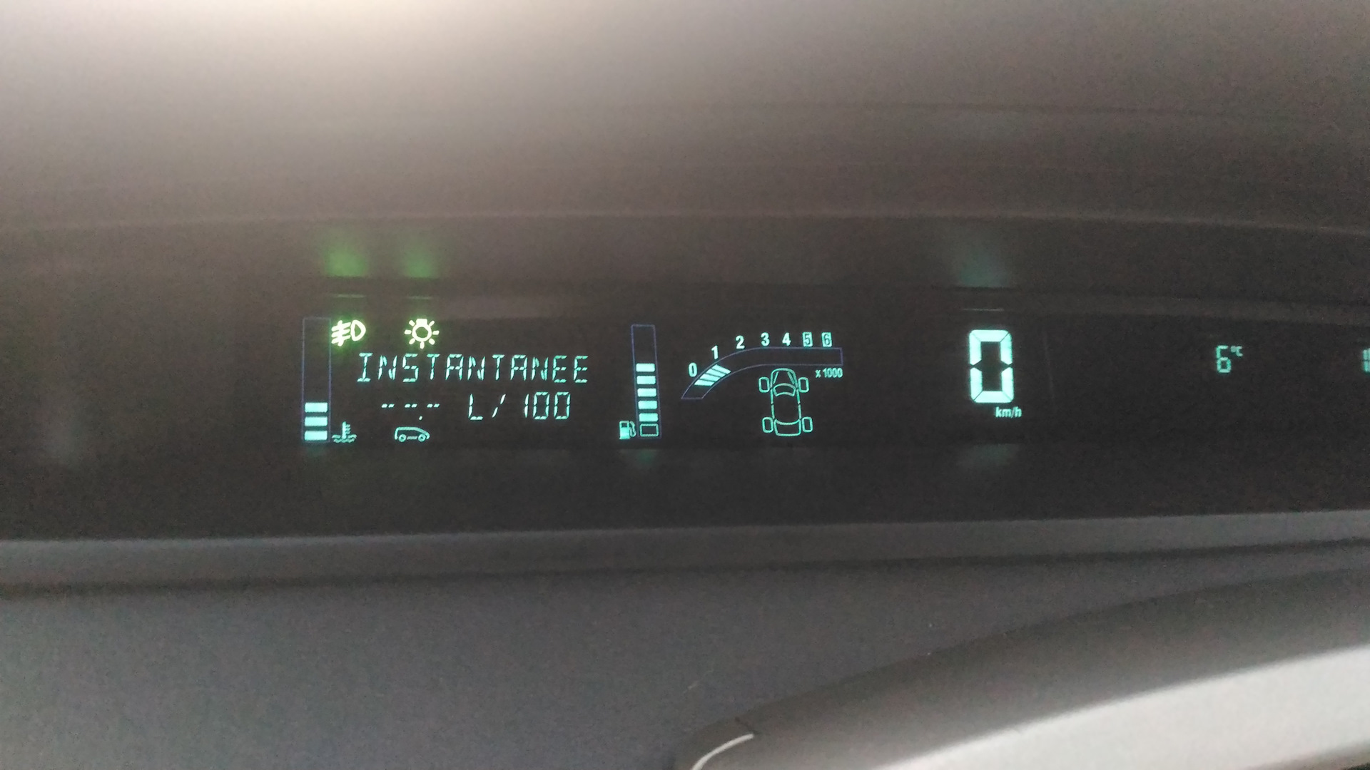 Ручник, ручник, да здравствует ручник! — Renault Scenic II, 1,5 л, 2009 ...