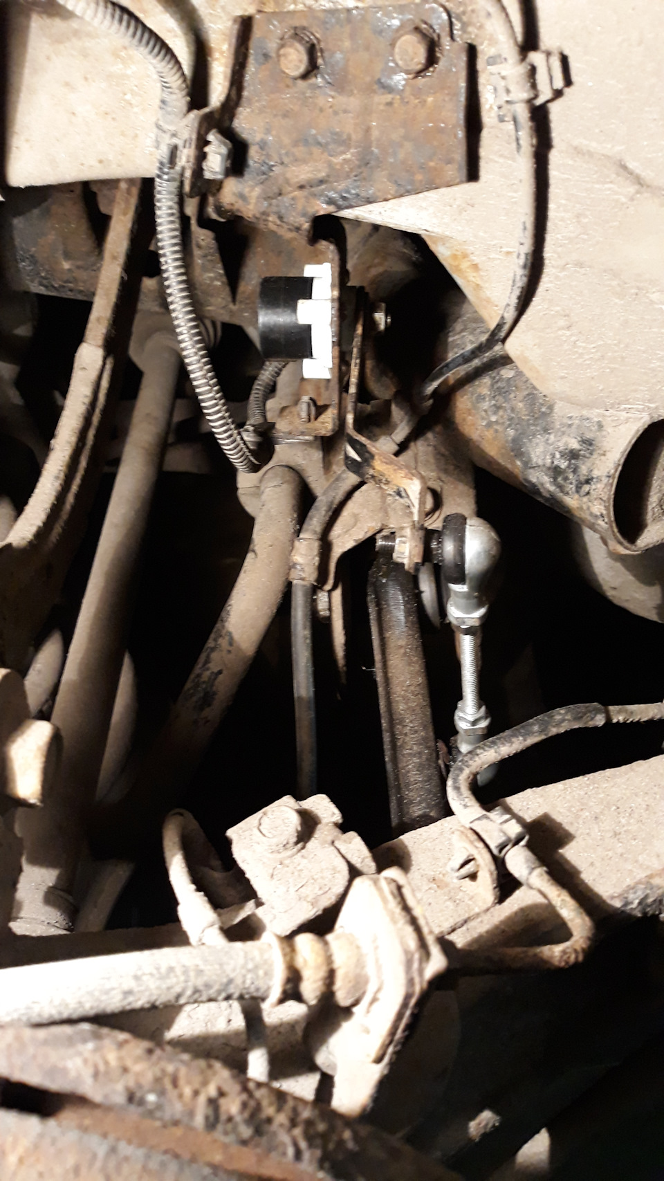 Датчики положения кузова, продолжение… — Mitsubishi Outlander XL, 3 л ...