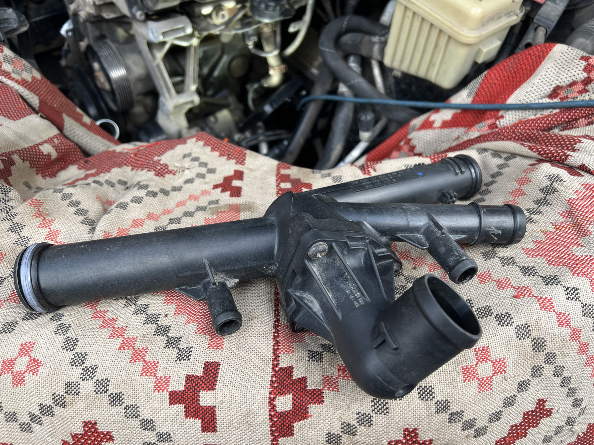 Устранение подтекания корпуса термостата (VW бензин VR6 3.6 FSI ...