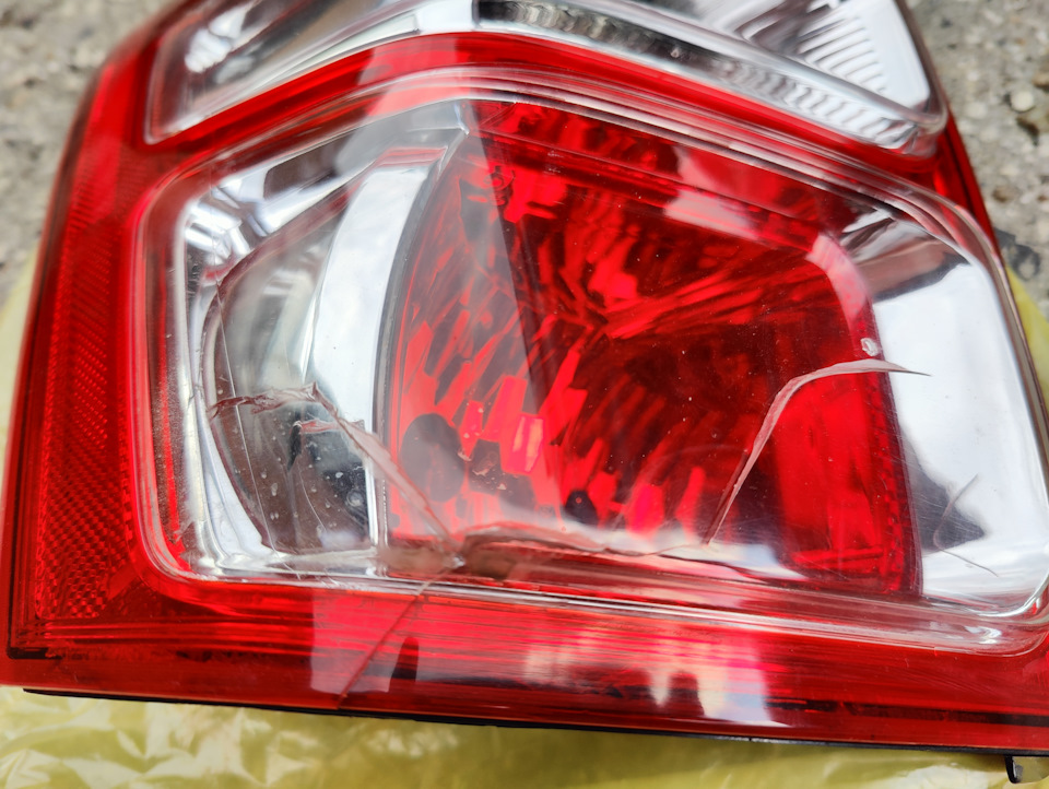 Фонарь задний левый Suzuki Grand Vitara (JT) 35670-65J21 на Suzuki ...