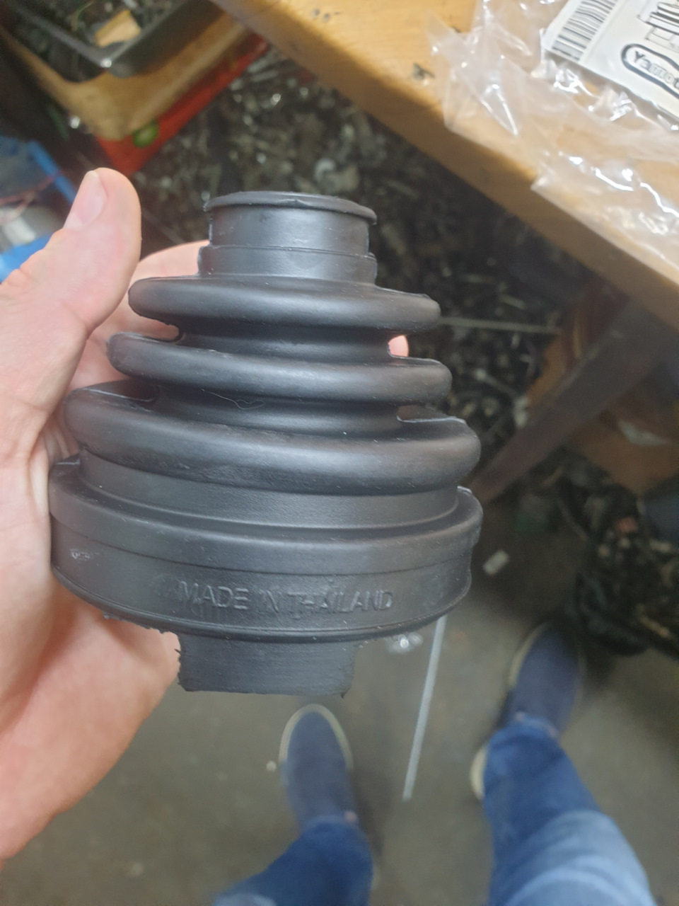 Пыльник — Toyota Camry (XV50), 2,5 л, 2012 года | плановое ТО | DRIVE2