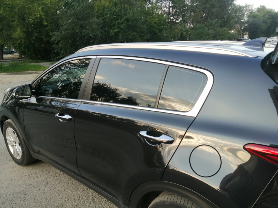 Установка ветровиков. — KIA Sportage (4G), 2 л, 2017 года | аксессуары ...