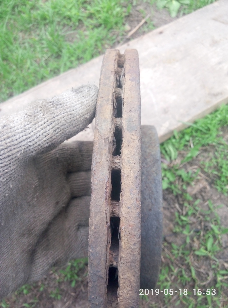 Замена передних тормозных дисков — Renault Megane II, 1,9 л, 2008 года | своими руками | DRIVE2