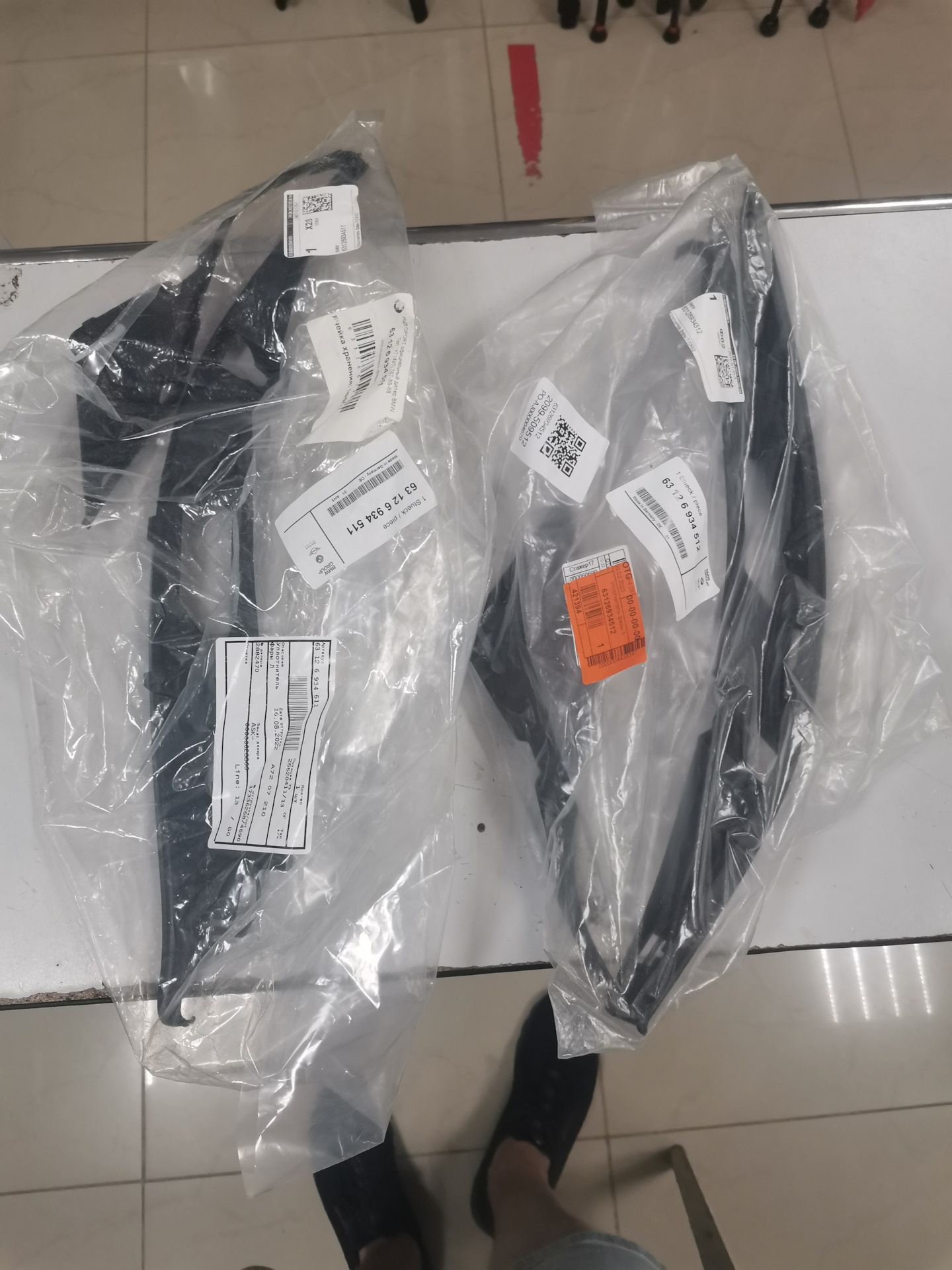 Замена уплотнителей фары. — BMW 5 series (E60), 2,2 л, 2004 года ...