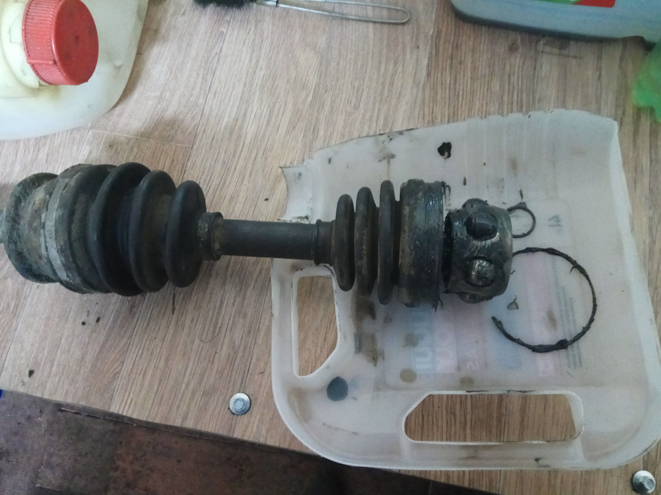 Передний привод. Пыльники приводов. — Isuzu Trooper (2G), 3,2 л, 1995 ...