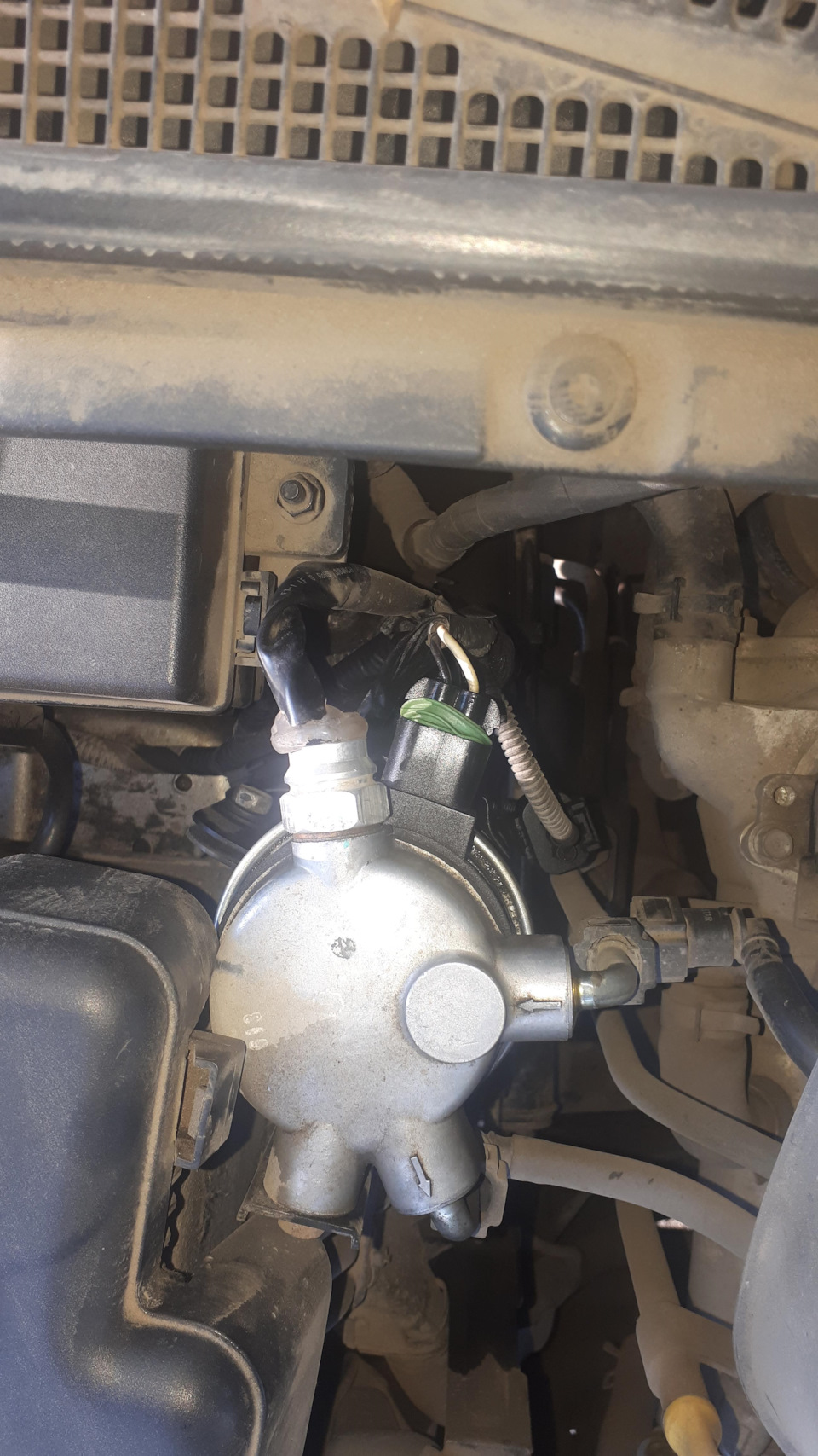 Потек проточный подогреватель топлива — KIA Mohave (HM), 3 л, 2012 года ...