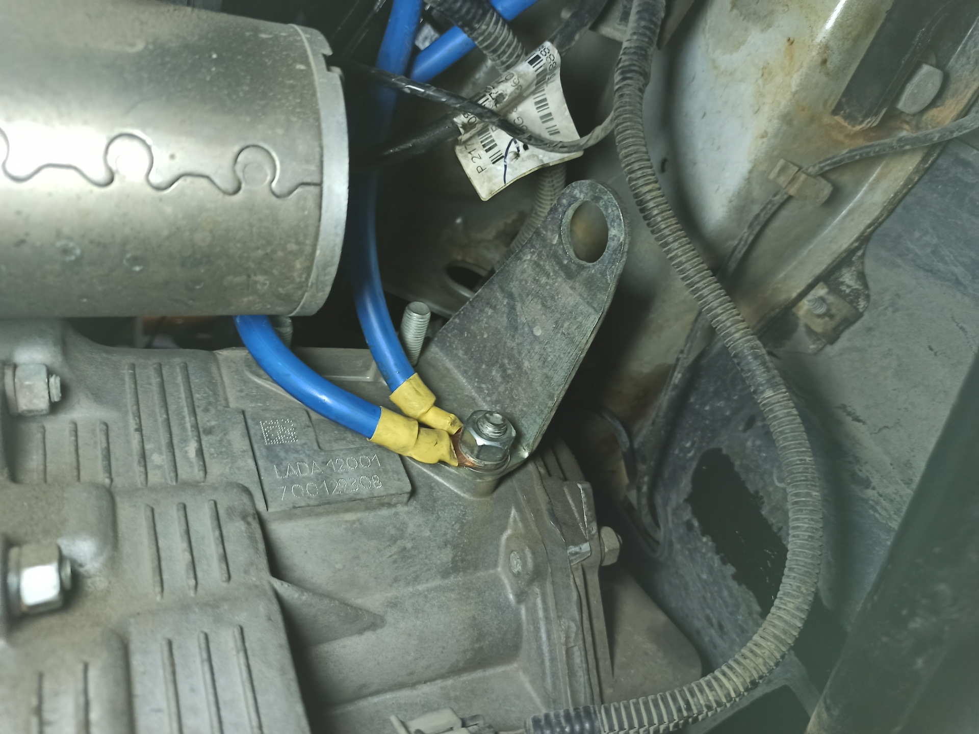 Дублирование проводки генератора к аккумулятору — Lada Приора хэтчбек ...