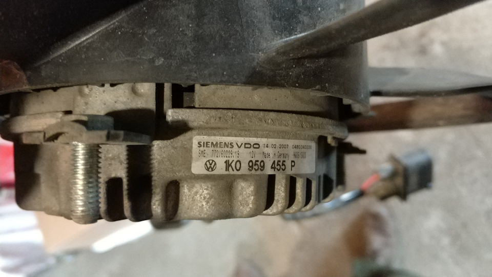 1K0959455P Электродвигатель, вентилятор радиатора VAG | Запчасти на DRIVE2