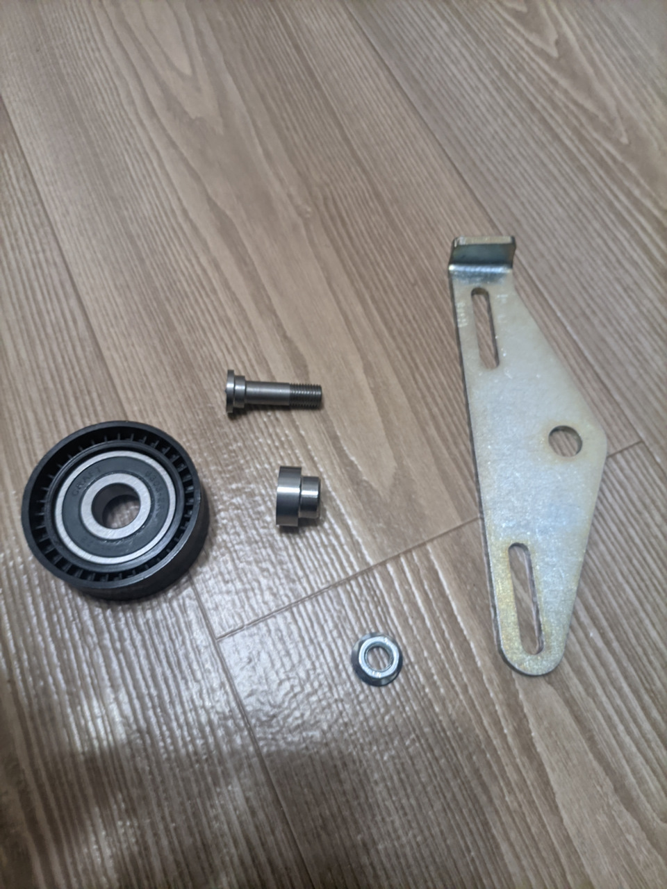 531042710 Ролик натяжителя, многоручейковый ремень INA | Запчасти на DRIVE2