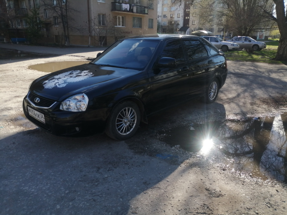 Диски и резина — Lada Приора хэтчбек, 1,6 л, 2008 года | колёсные диски ...