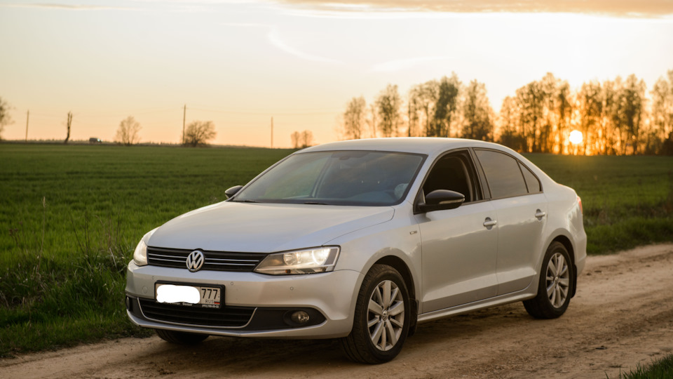 В поиске правой ПТФ — Volkswagen Jetta VI, 1,4 л, 2013 года | поломка ...