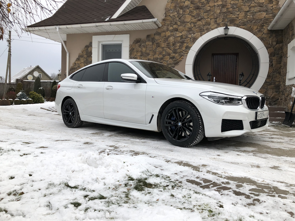 Зимний комплект на Double Spoke 647M black — BMW 6 series GT, 3 л, 2018 ...